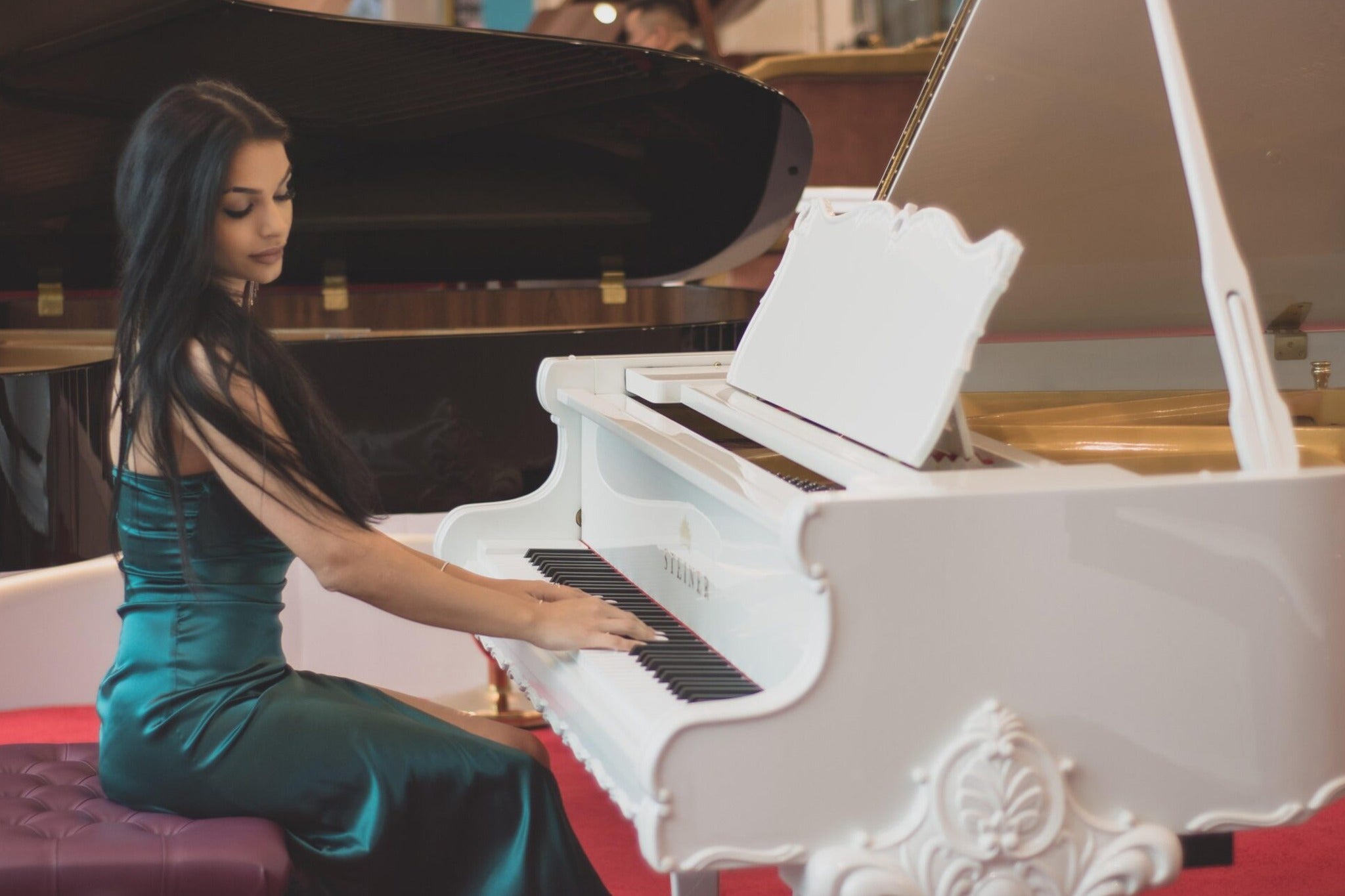 Piano Store in Abu Dhabi | Best Piano Showroom | The Piano Gallery